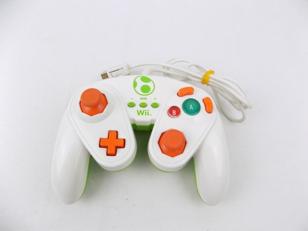 Genuine Nintendo Wii U Green Yoshi Wired Fight Pad Gamecube Style ...
