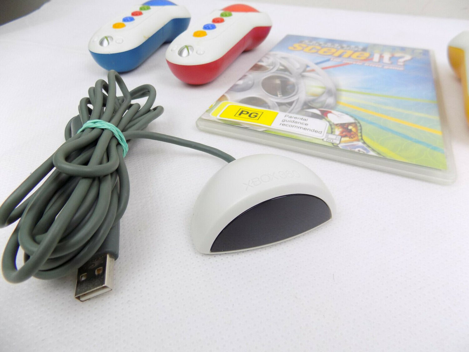 Like New Xbox 360 Scene It? + 4x Buzzers Buzz Wireless Controllers ...