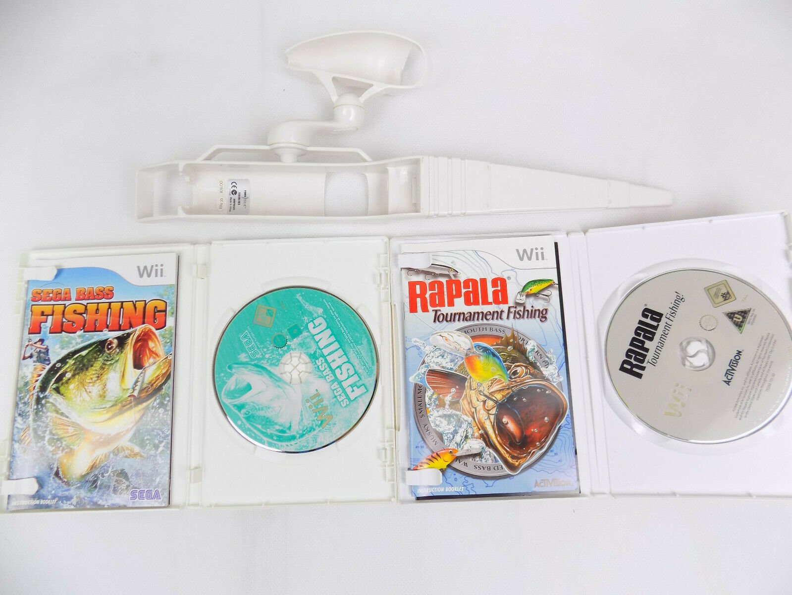 Nintendo Wii - Sega Bass Fishing + Rapala Tournament Fishing + Fishing ...