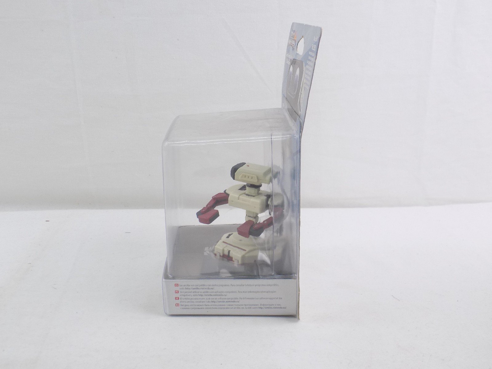 Grade B Boxed Nintendo Amiibo ROB The Robot (Famicom Colours) Super ...