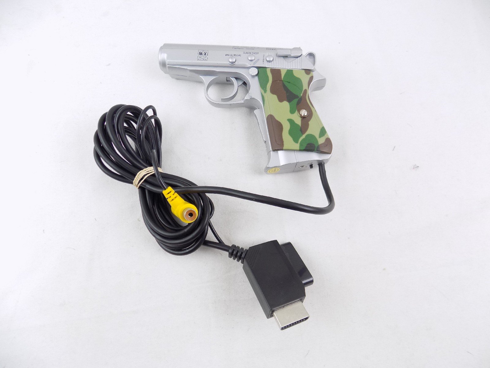 Playstation 2 PS2 Max Play Camouflage Guncon Controller - Starboard Games