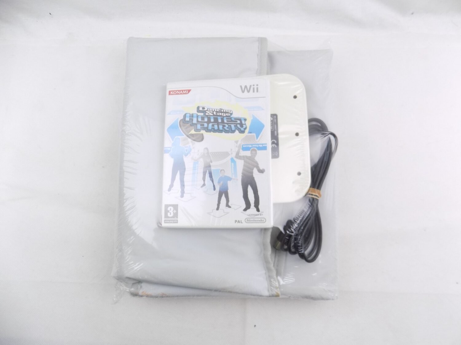 Nintendo Wii Konami Dancing Stage Hottest Party With Fold-Out Dance Mat ...