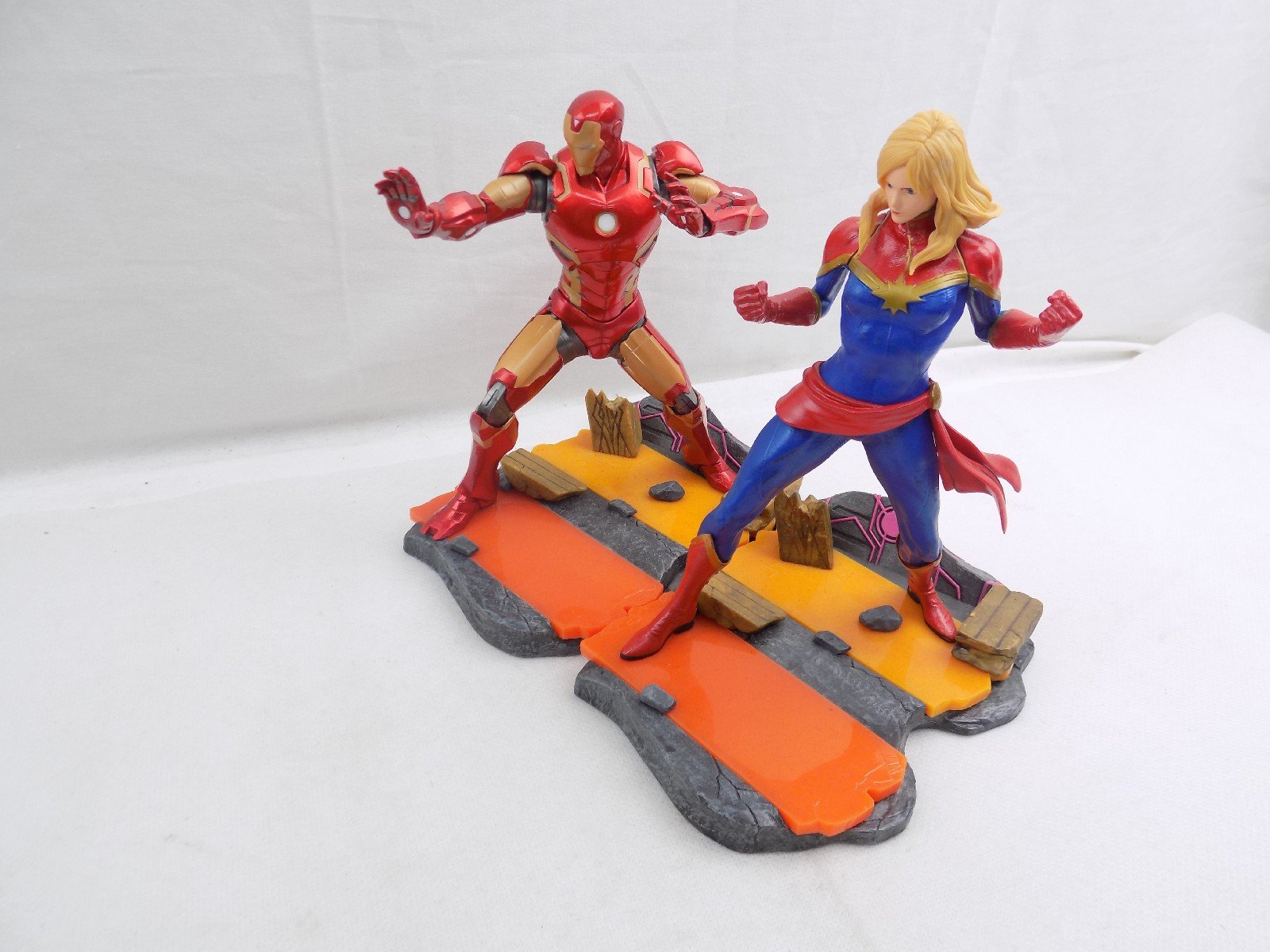 Like New Marvel Vs. Capcom Infinite Collector’s Edition Statues And ...