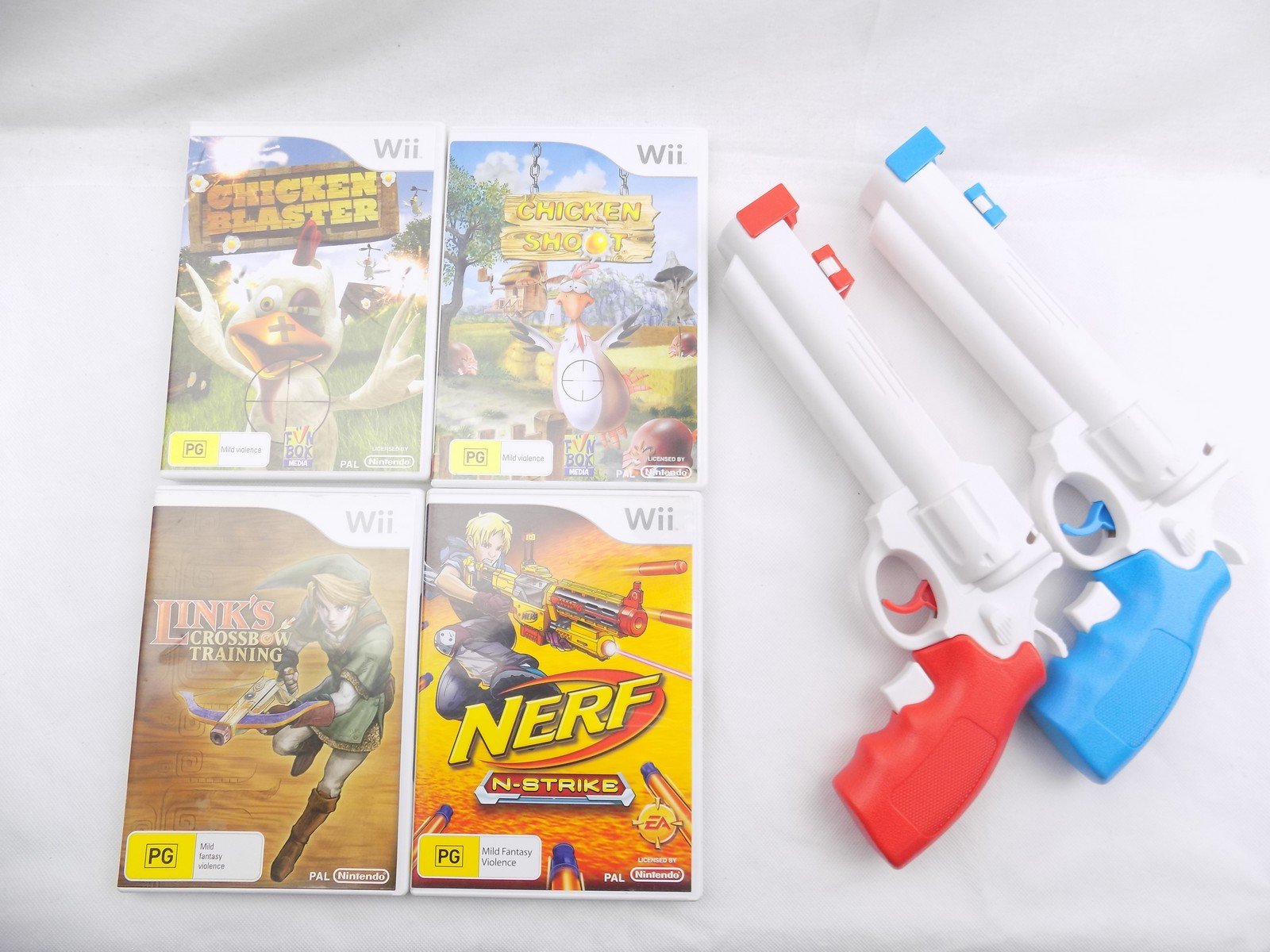 Nintendo Wii Double Shooting Bundle 2 With x2 Gun Attachments And x4 ...
