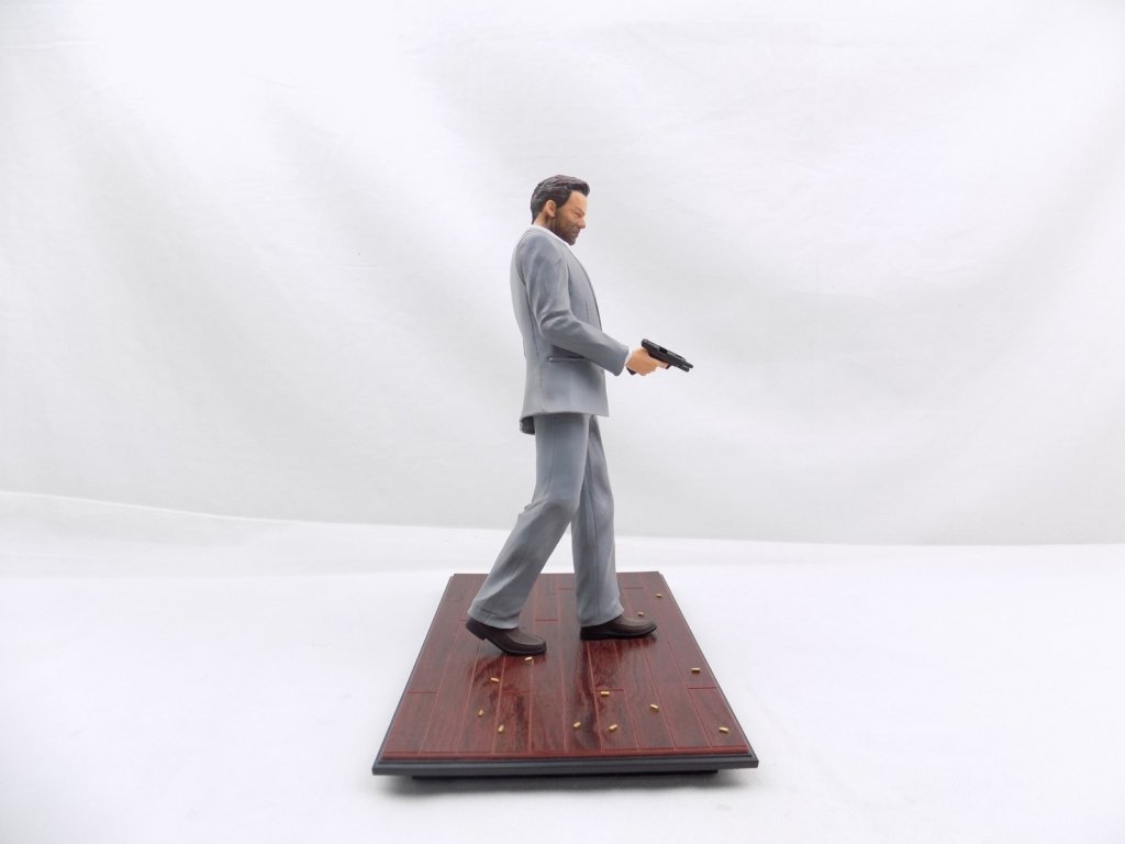 Max Payne 3 Special Edition 2011 10” tall Collectible Max Payne Statue ...