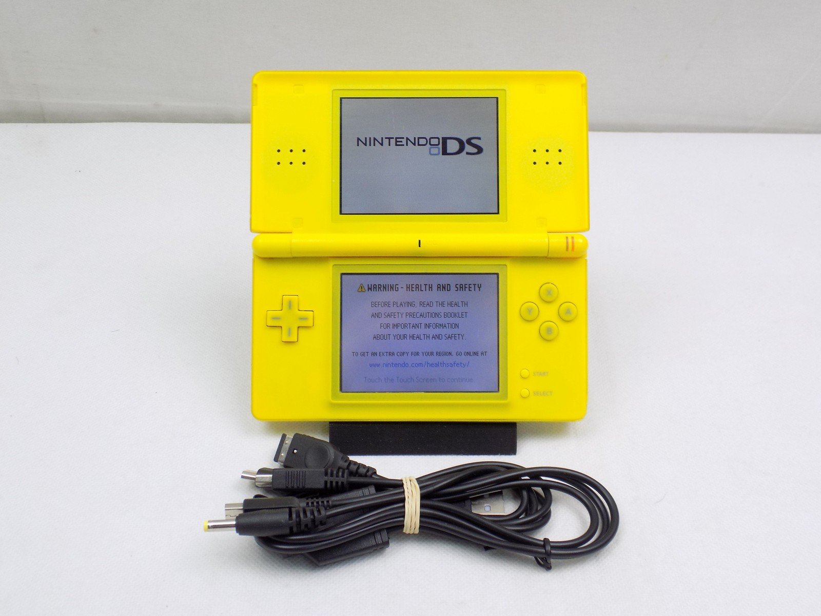 Like New Nintendo DS Lite Yellow with Pikachu Case + Charger Handheld ...