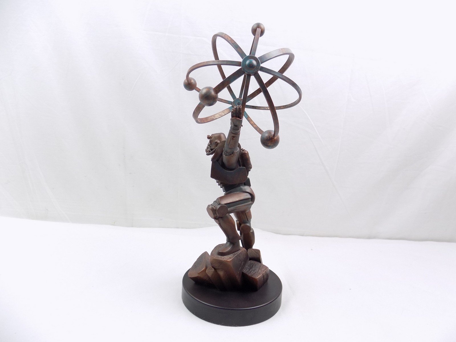 Fallout Limited Edition Atomic Atlas Power Armor Statue - Starboard Games