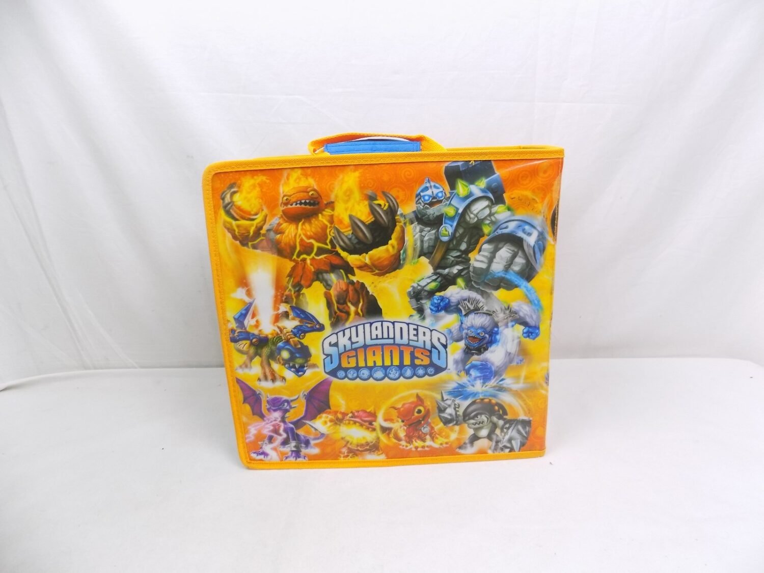 Skylanders Giants Large Display Storage Case Carry Bag Holds 32 Figures ...