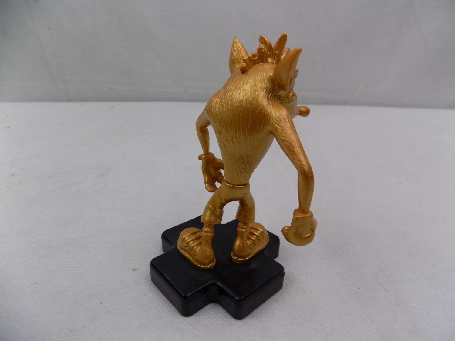 Totaku Golden Gold Crash Bandicoot Figure - Starboard Games