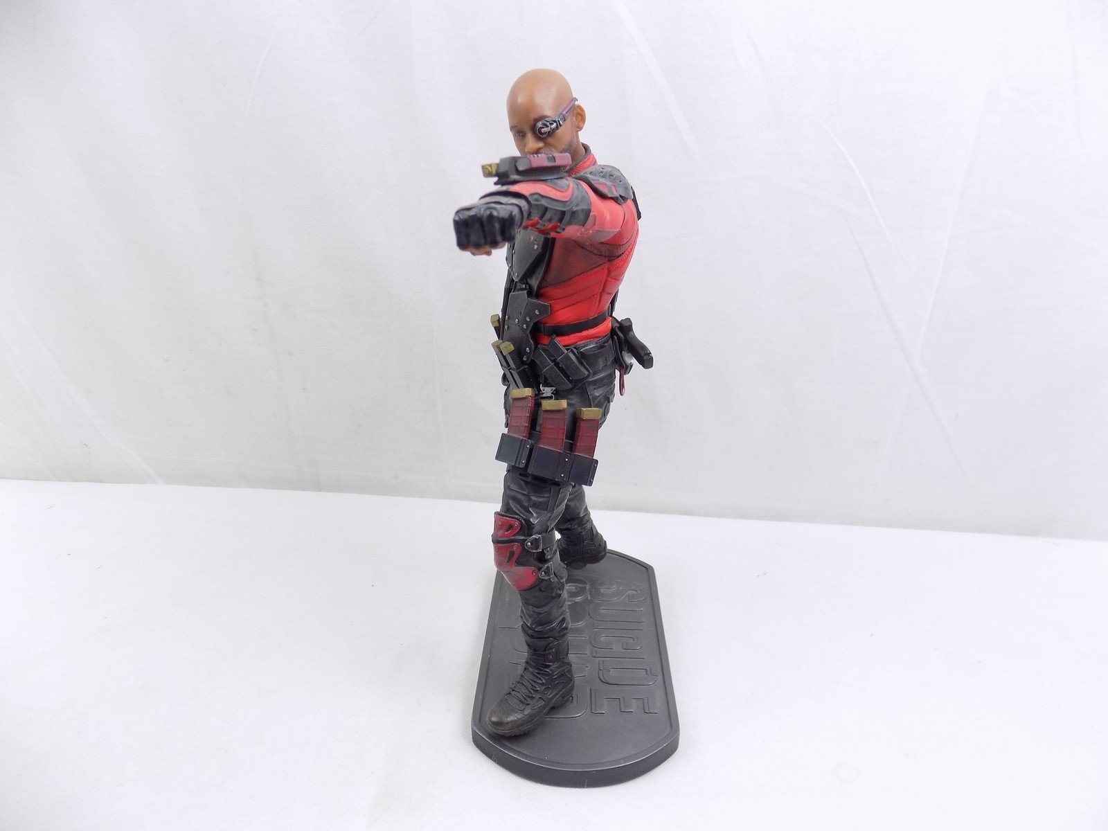 Dc Comics Deadshot Suicide Squad Statue - Starboard Games