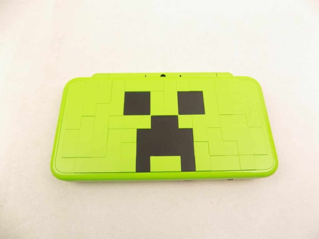 Nintendo 2DS XL Limited Edition Minecraft Creeper - Starboard Games
