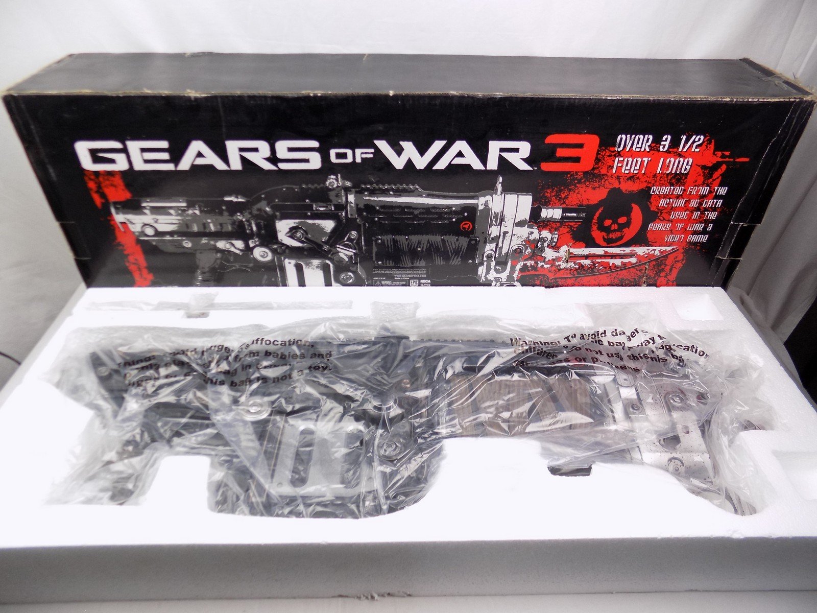 Like New Boxed Gears of War 3 III 3 1/2 Feet Long Retro Lancer Gun with ...