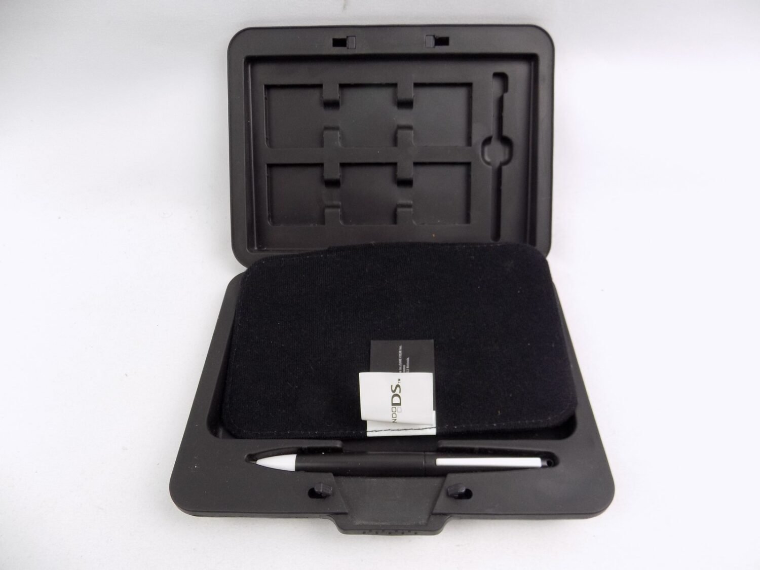 DS Pokemon Hard Case Kit Zekrom & Reshiram - Starboard Games