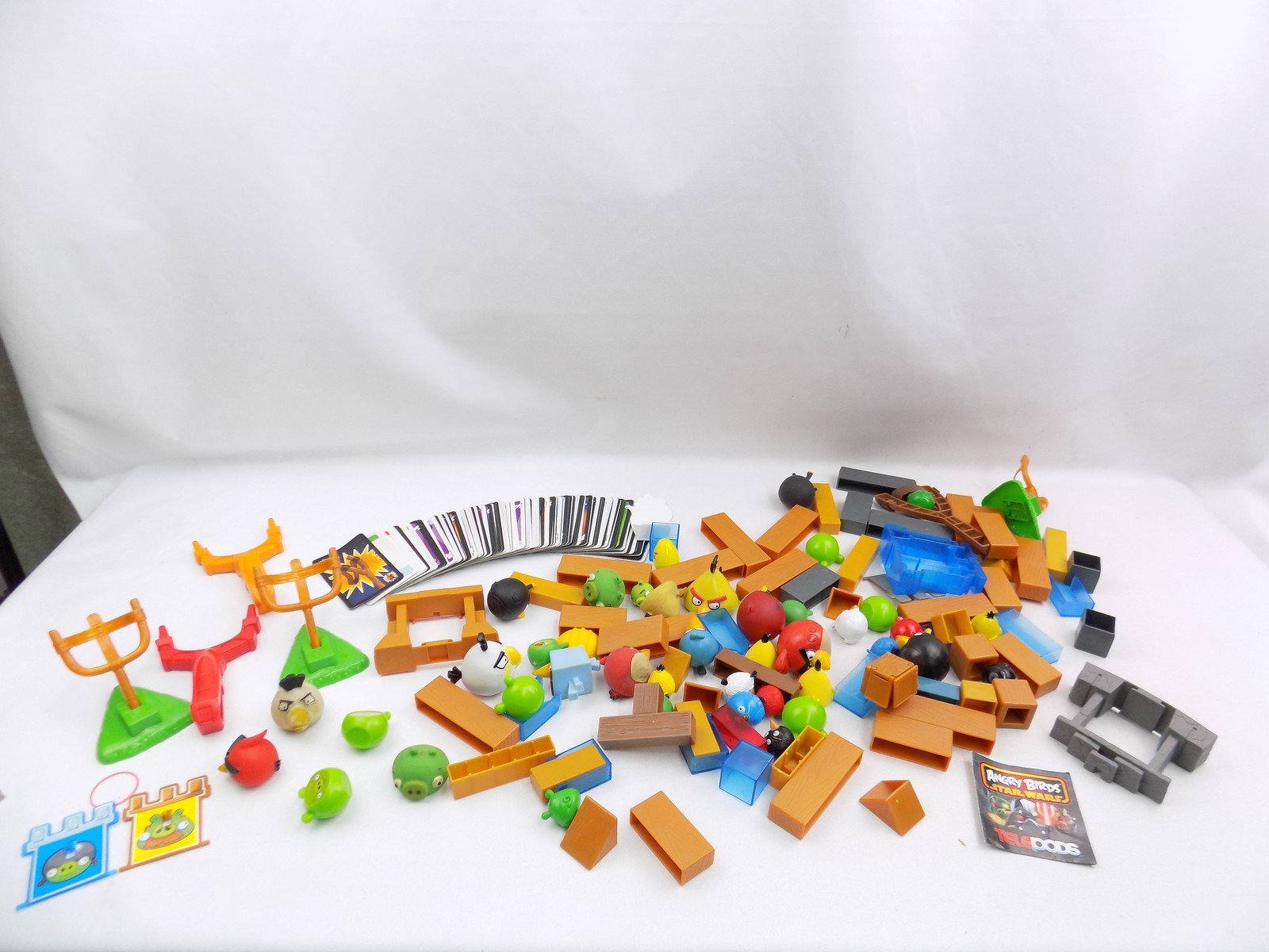 Like New Angry Birds Assorted Figure Playset and Cards - Starboard Games