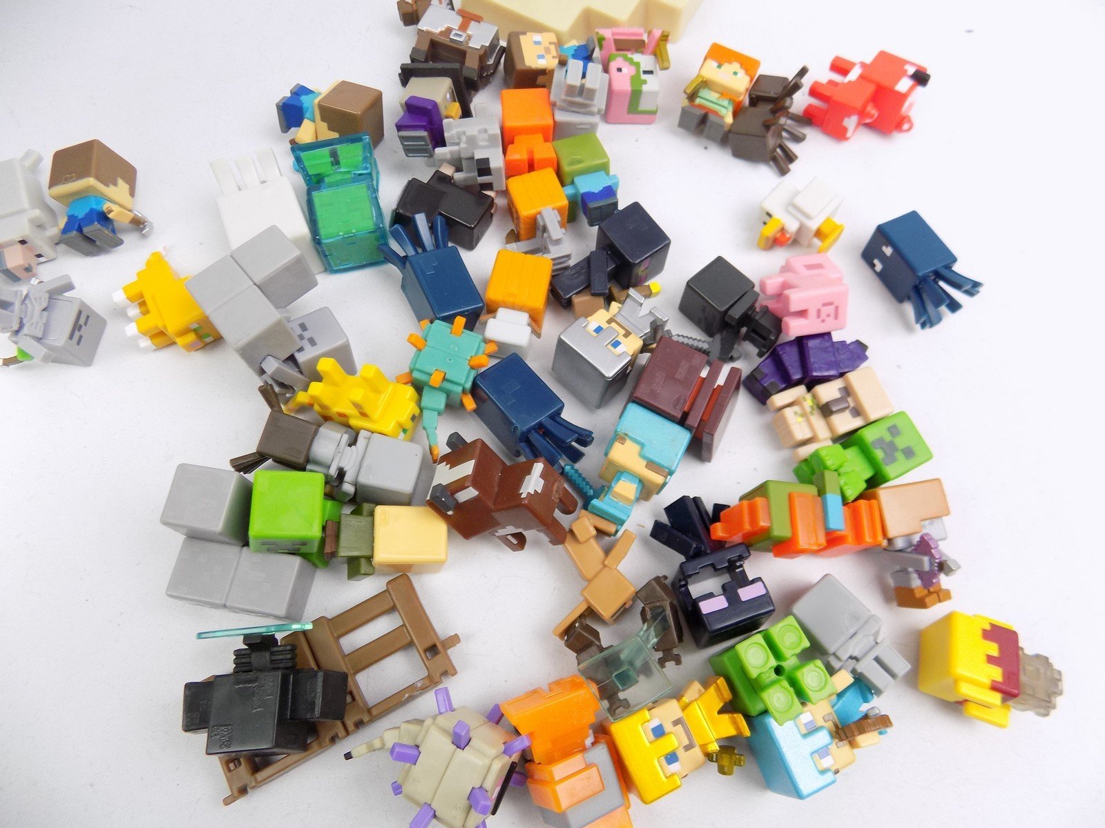 Minecraft Mini Figure Block Collector Display Case Bundle with Ender ...