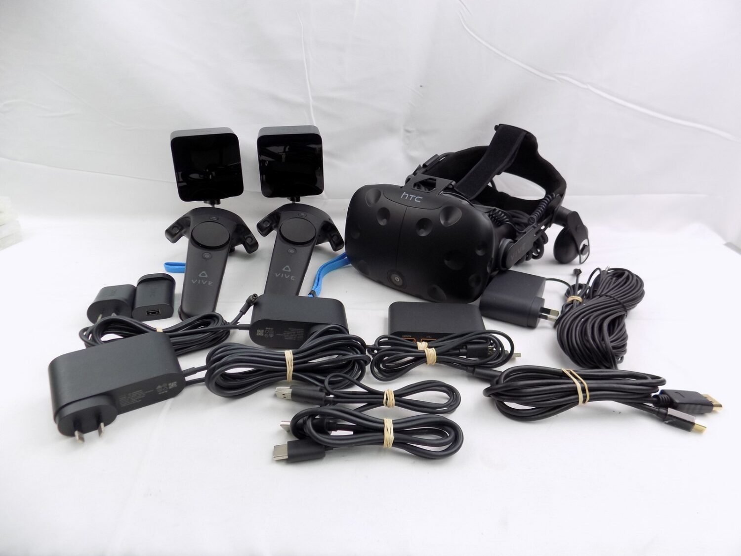 Like New Valve Software Steamworks HTC Vive Virtual Reality VR Headset ...