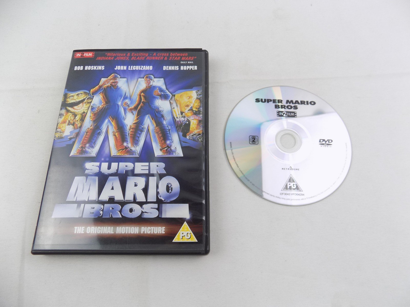 Super Mario Bros. Original Motion Picture 1993 Movie - Free Postage ...