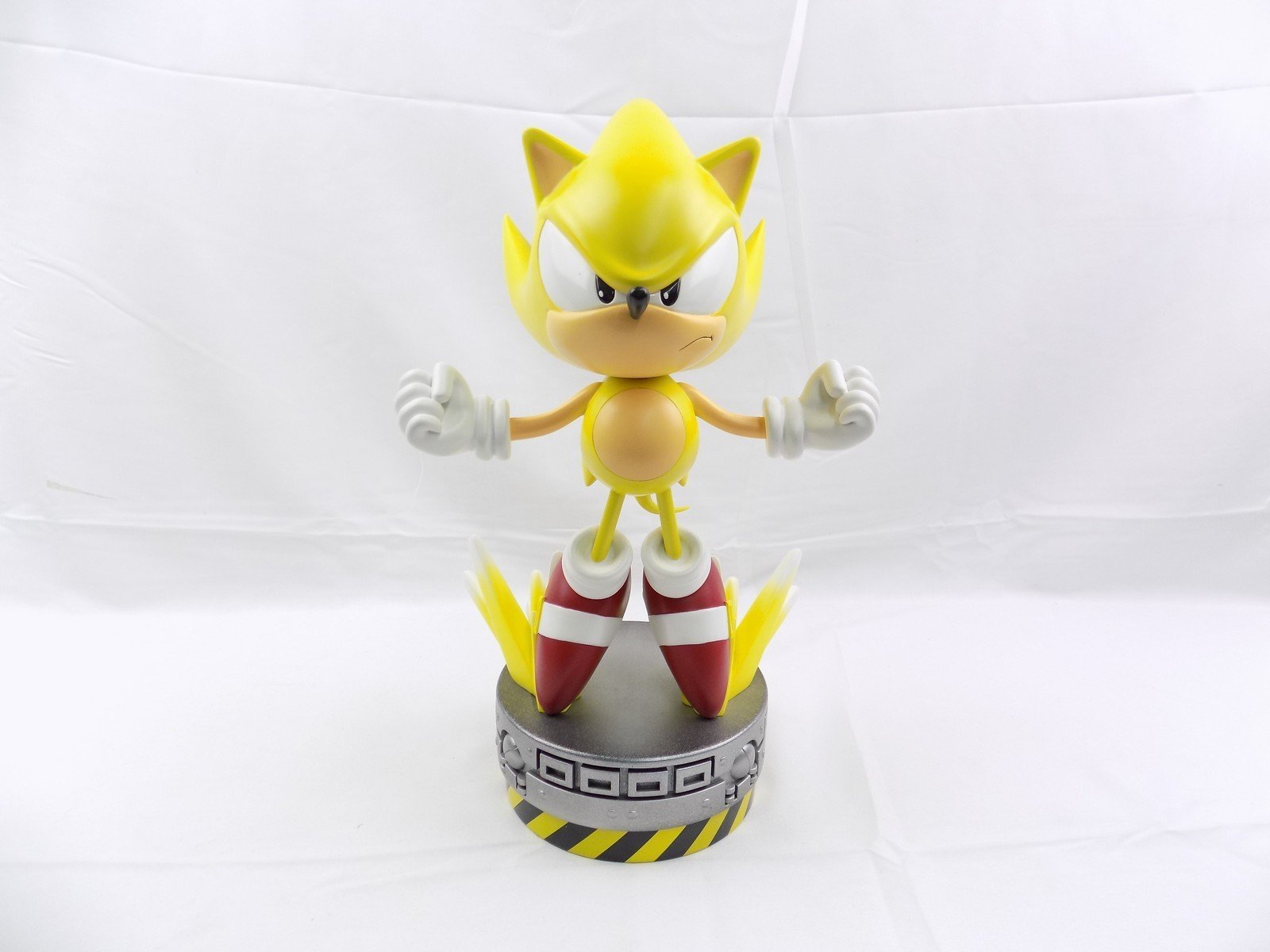 Boxed Like New First 4 Figures Sonic The Hedgehog Super Sonic 15 ...