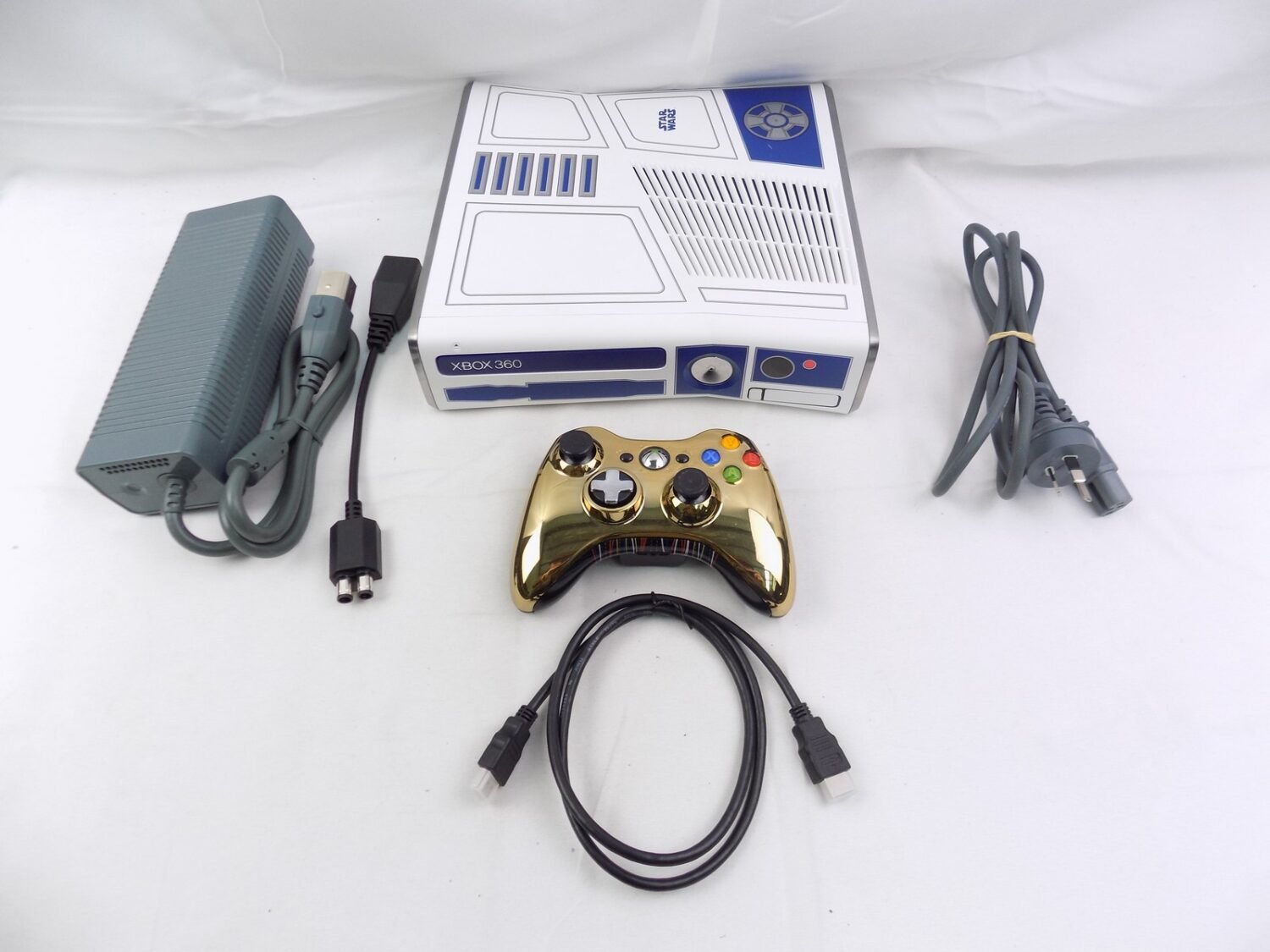 Like New Xbox 360 Slim Limited Edition Star Wars R2-D2 Console Bundle ...