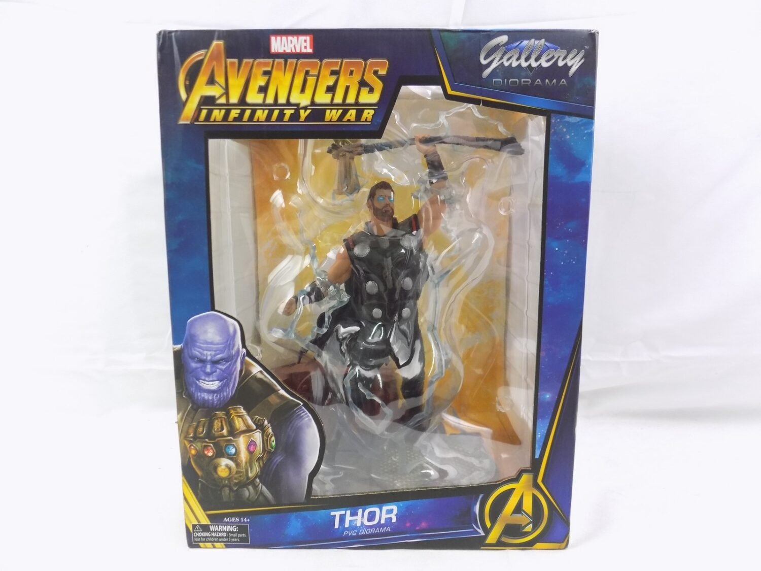 Like New Boxed Thor Marvel Avengers Infinity War PVC Diorama Diamond Gallery - Starboard Games