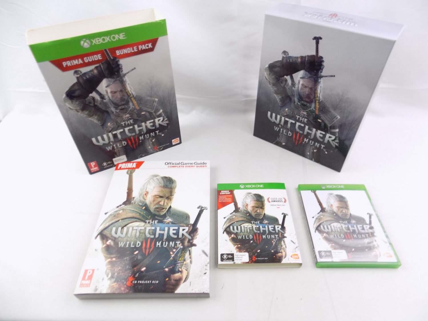 Mint Disc Xbox One The Witcher III Wild Hunt Prima Guide Bundle Pack ...