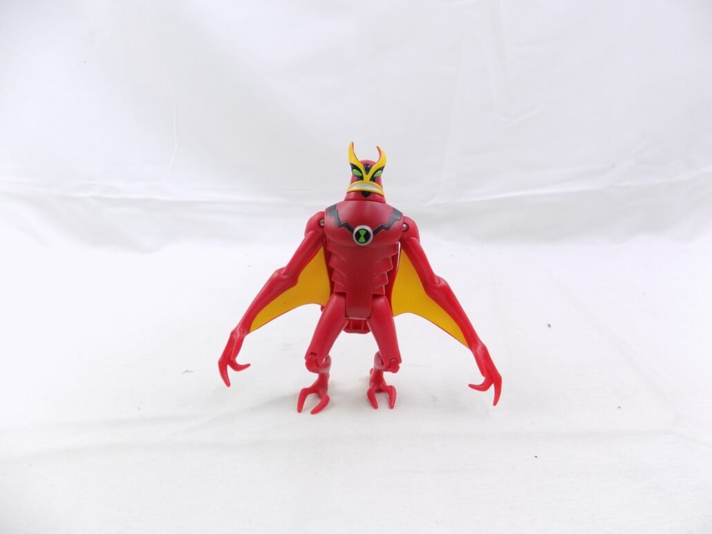 Bandai Ben 10 Ultimate Alien Jetray 4" Figure - Starboard Games